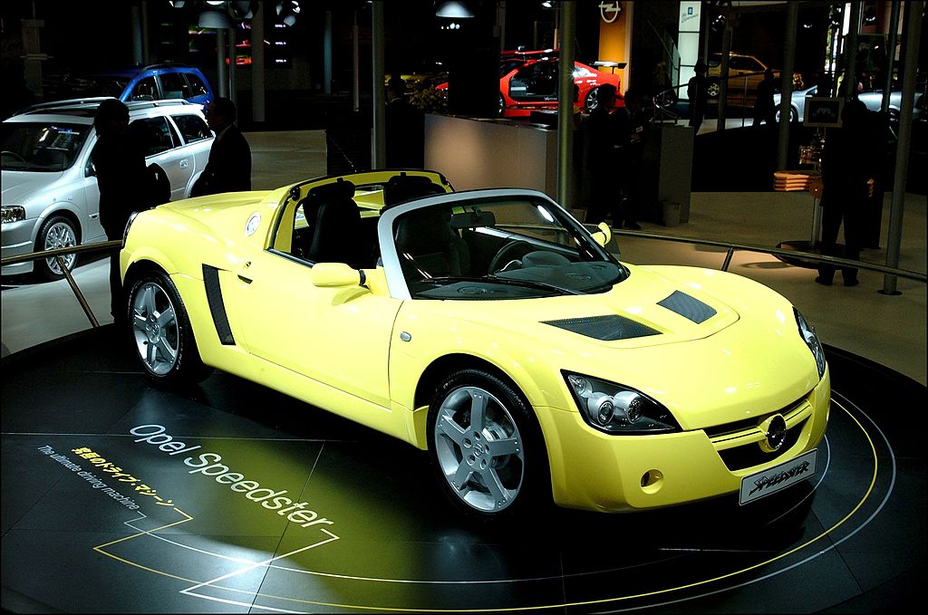 The Opel Speedster Is the GM Mid-Engine Sports Car You Forgot About