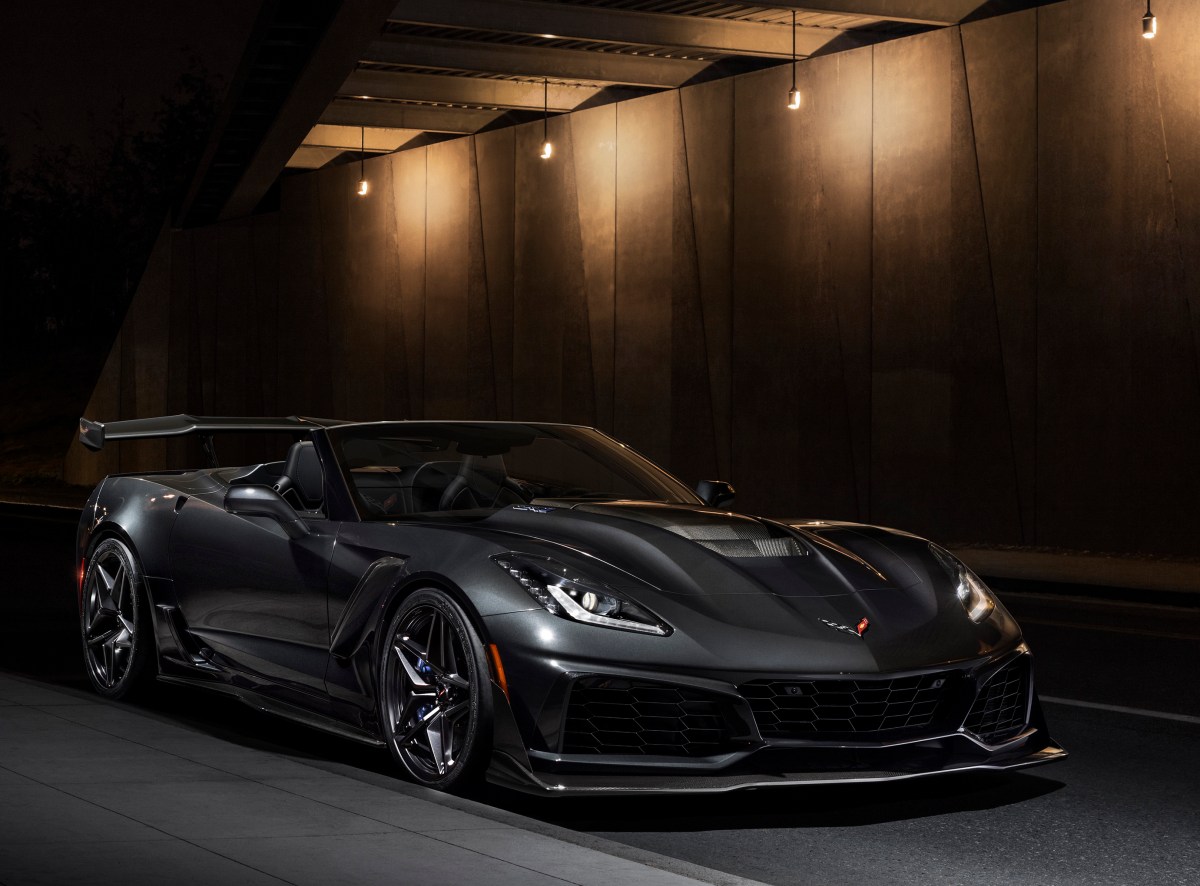 You Can Buy a New C7 Chevrolet Corvette at a Huge Discount