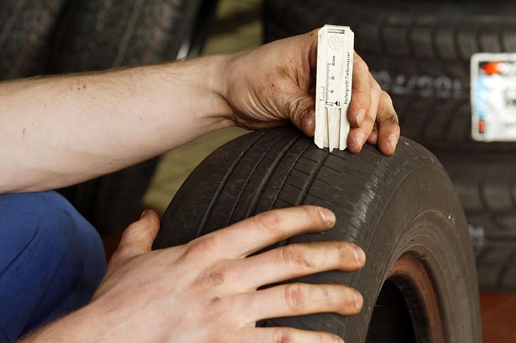 4 Best Car Accessories That Will Save You Money