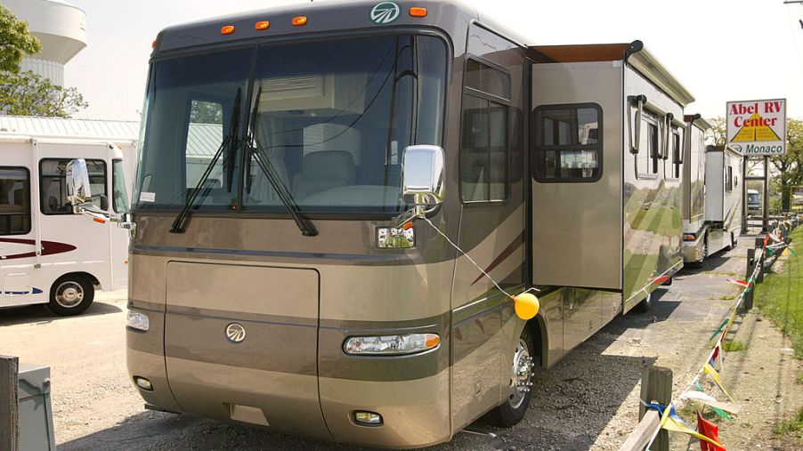 Camper vs. RV: What Is the Difference Between Camper Classes?