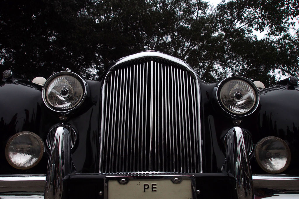 What Does a Car Grille Do?