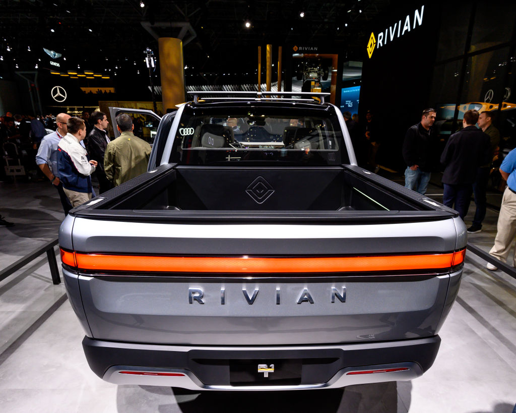Rivian R1T and Tesla's Truck: Which Has a Better Range?