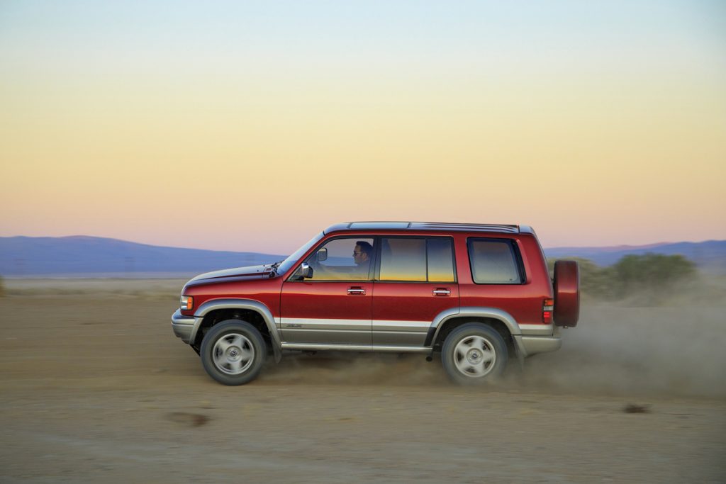 This Acura SLX SUV Is a Remix of a Great Throwback - MotorBiscuit