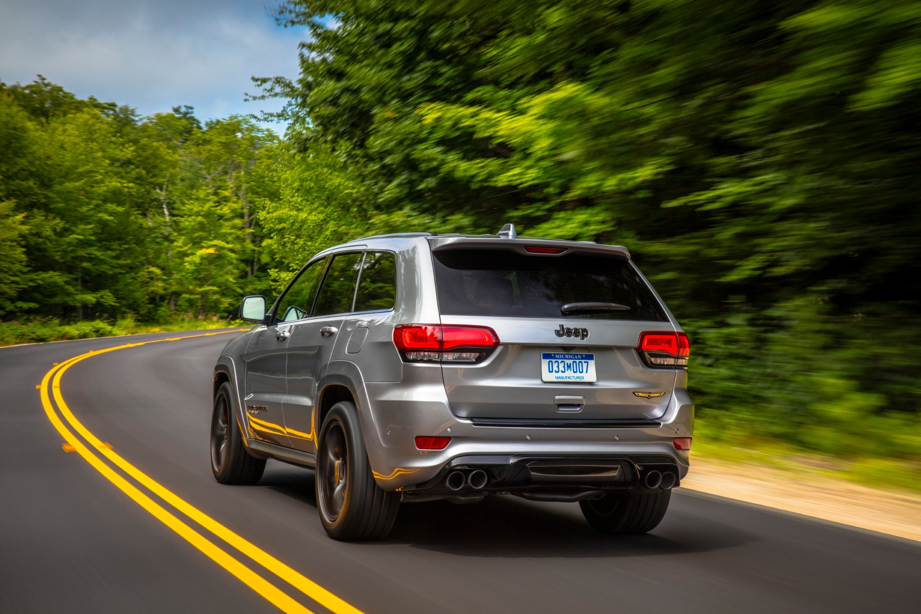 2020 Jeep Grand Cherokee Trackhawk Has Some of the Worst Fuel Economy ...