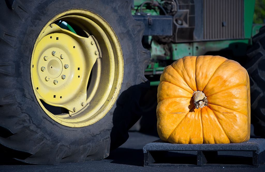 This Truck with Square Wheels Proved 'Mythbusters' Wrong - MotorBiscuit