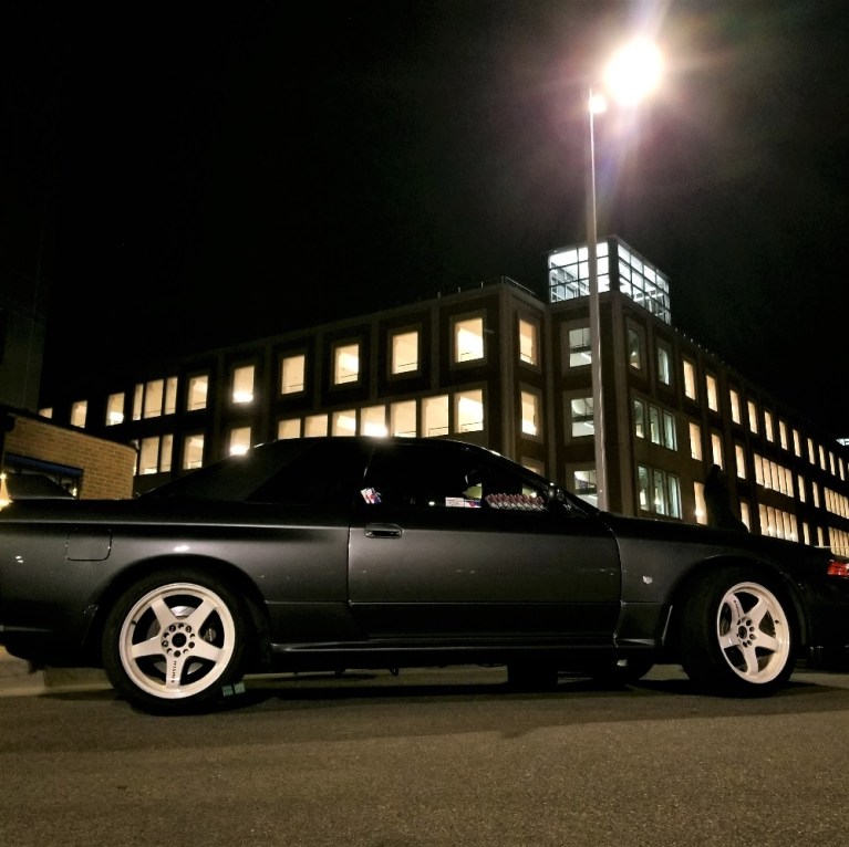 Should the R33 Skyline GTR Really Be Worth More Than the Iconic R32?