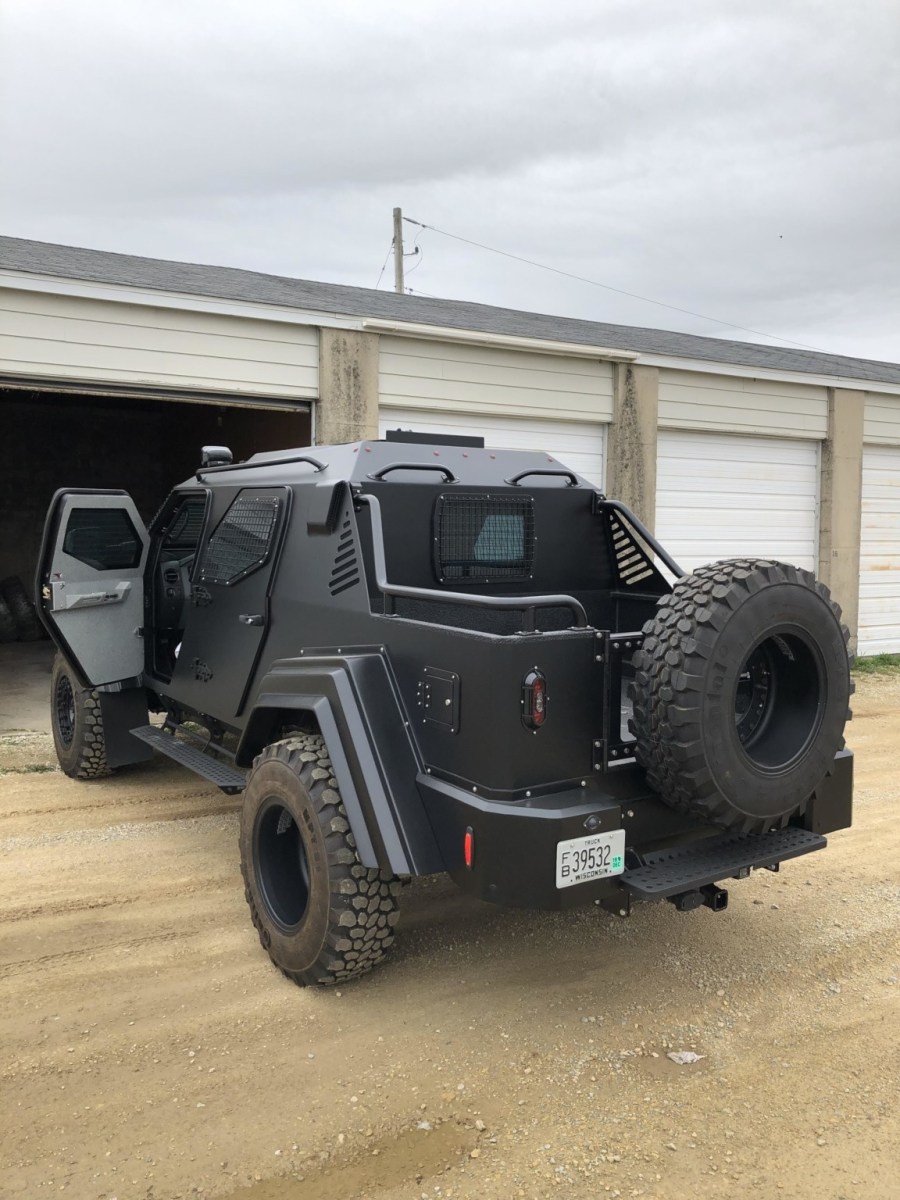 Worried About the Apocalypse? This Armored Terradyne Gurkha Is for You