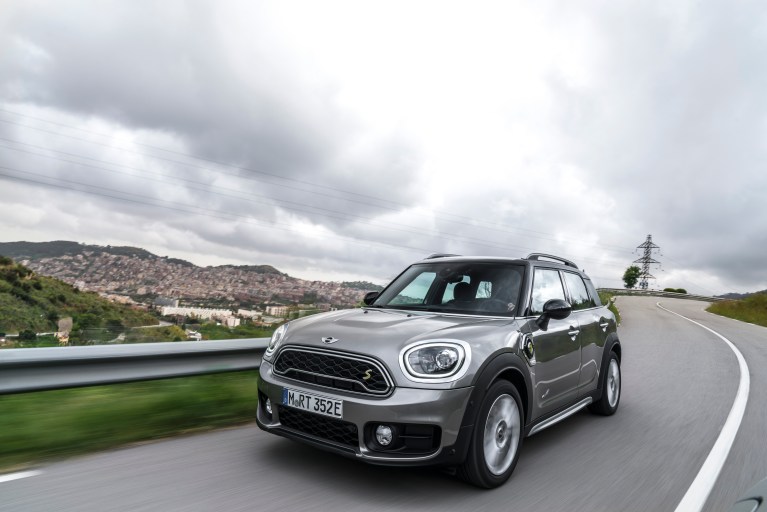 How to Pick Between the Mini Countryman and the Mini Clubman