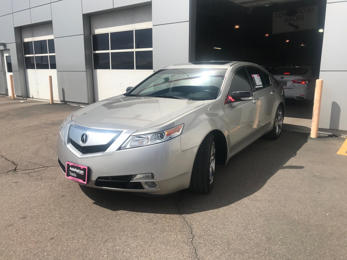 The 2010 Acura TL Is a Secret Used Sport Sedan Bargain