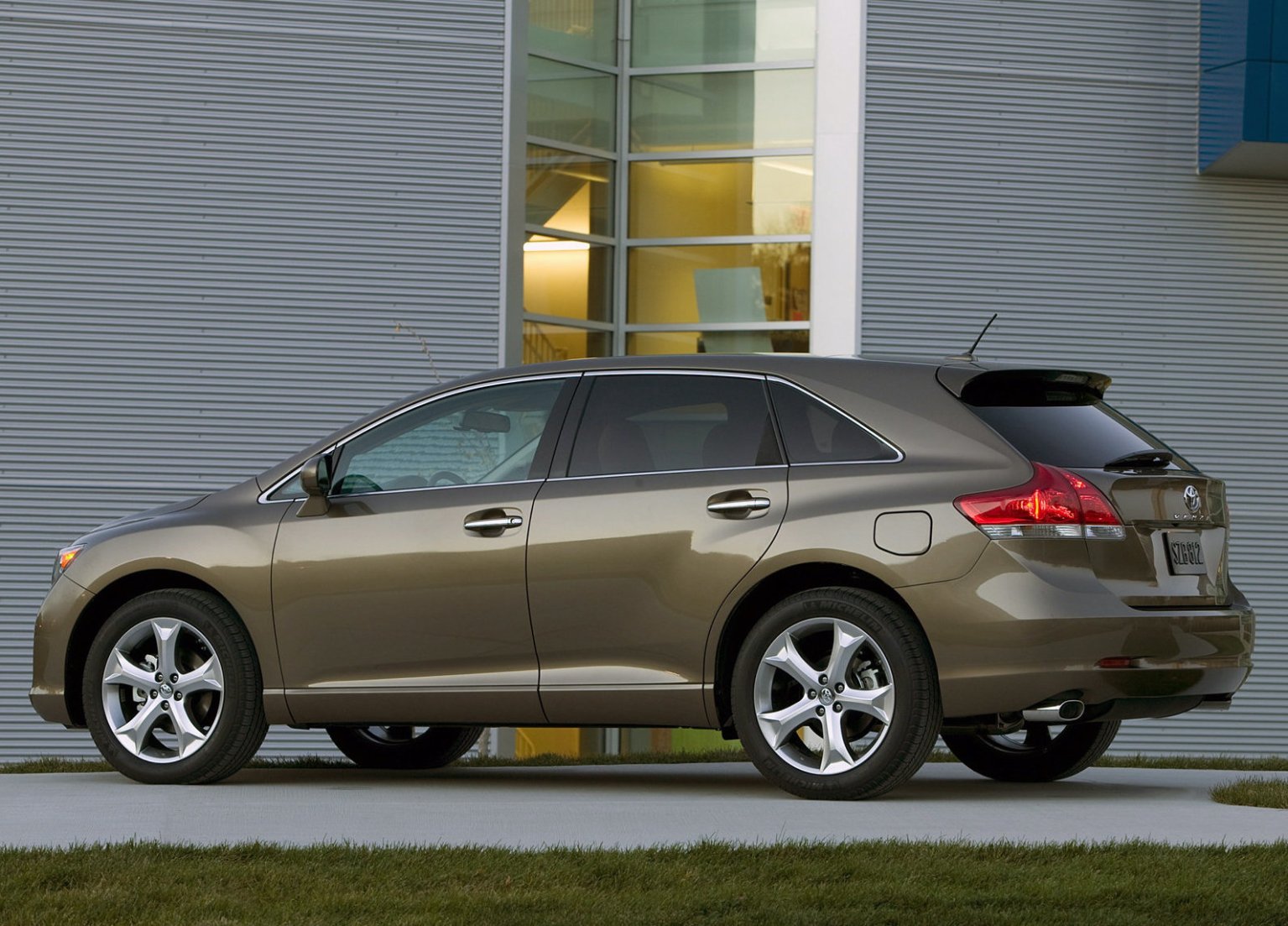 The Original Toyota Venza Was (Kind Of) Ahead of Its Time