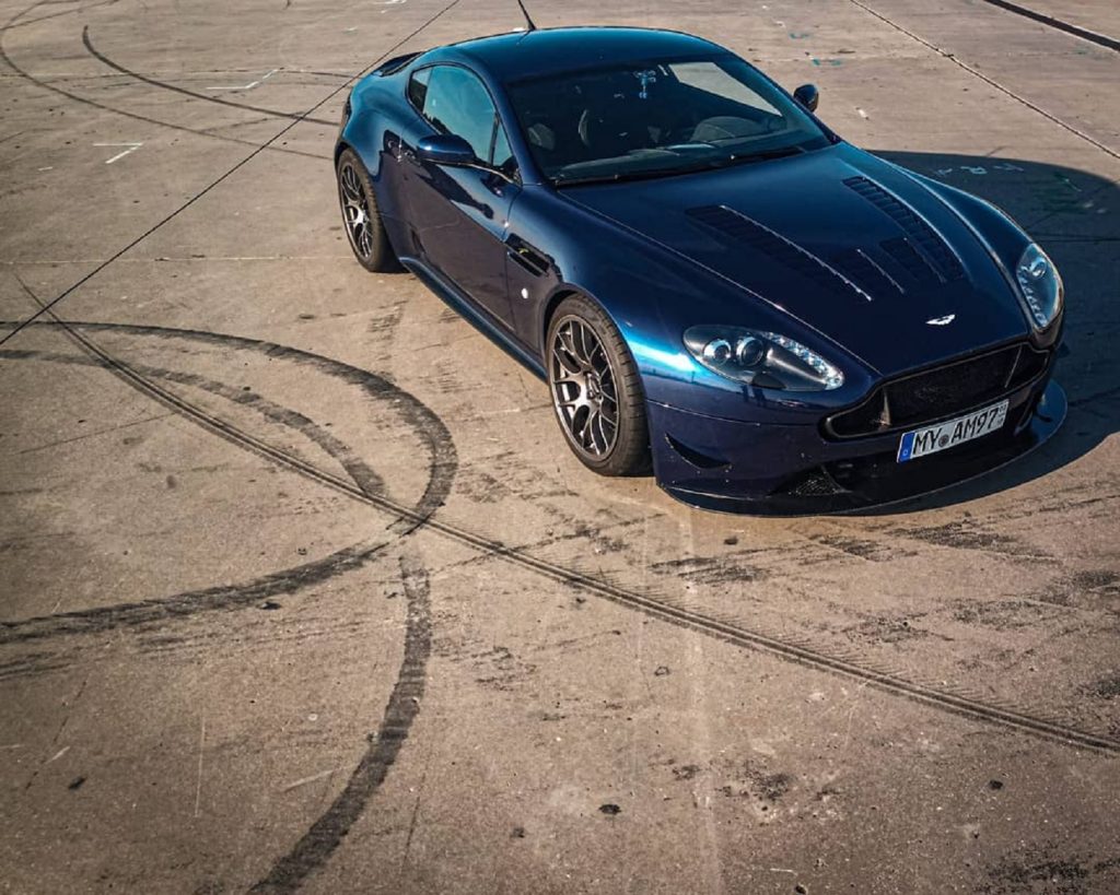 The Valiant: An Aston Martin V8 Vantage Restomod for the Track ...