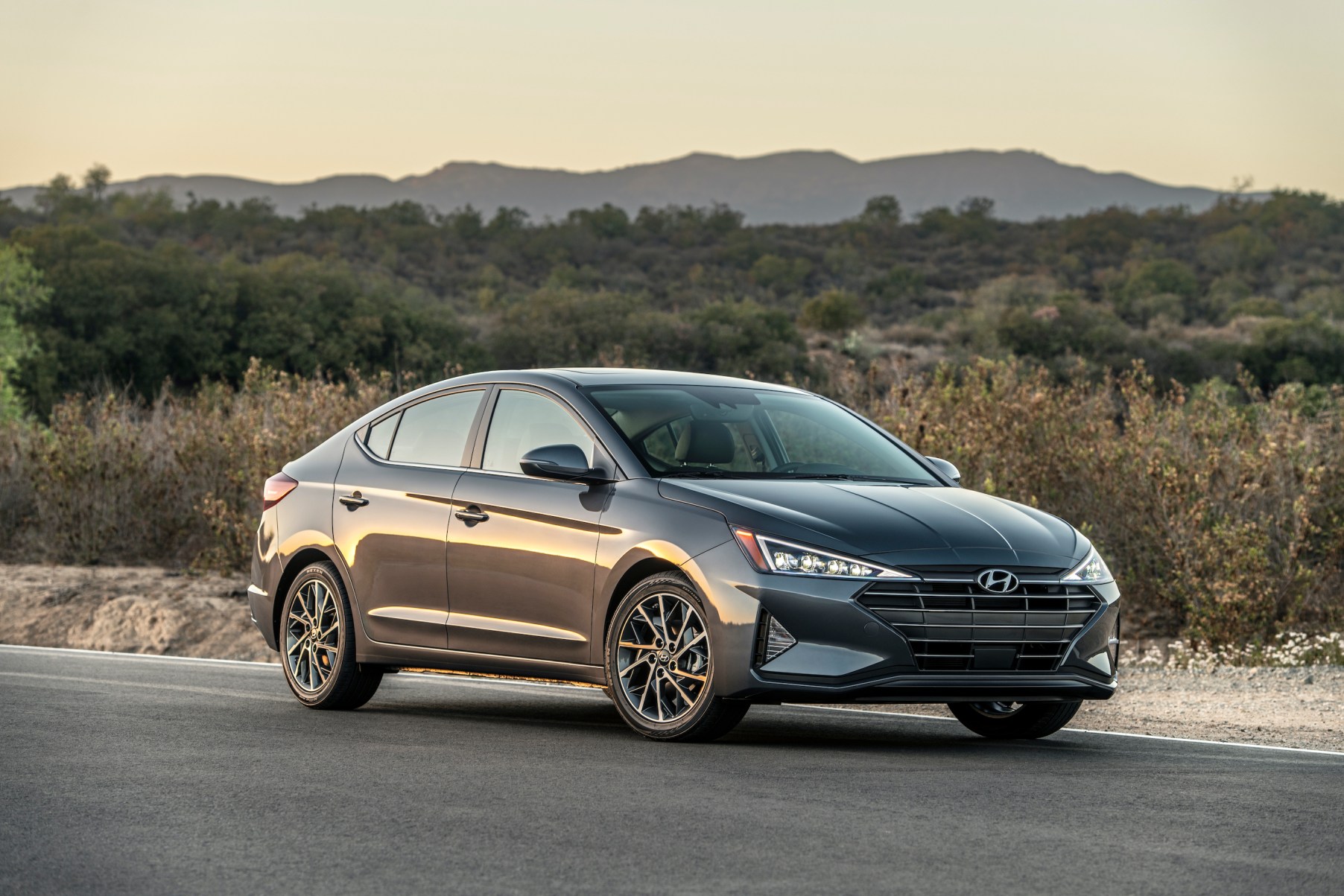3 Reasons the Hyundai Elantra Is Better Than the Toyota Corolla