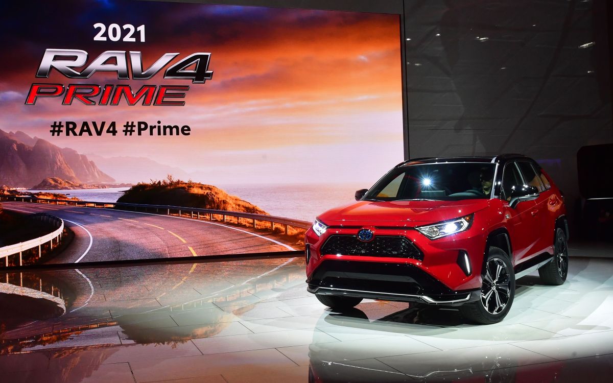 The 2021 Toyota RAV4 Prime Has a Better Range Than Advertised