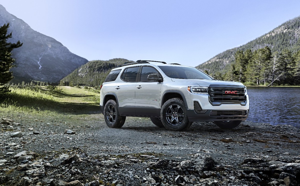 The 2021 GMC Acadia Is Like a Minivan but It’s Not as Bad as It Sounds