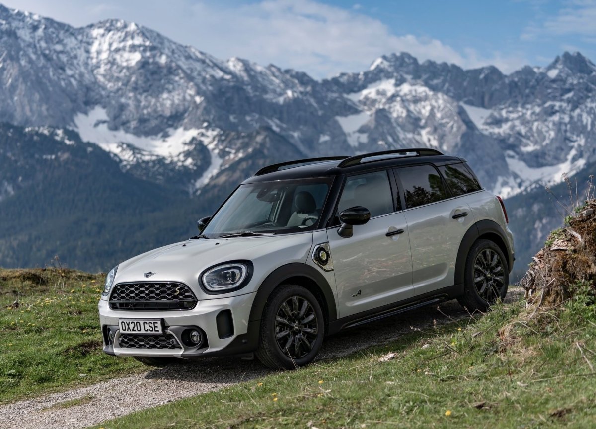 Recall Alert: 700 BMW and Mini Plug-in Hybrids at Risk of Possible Fire