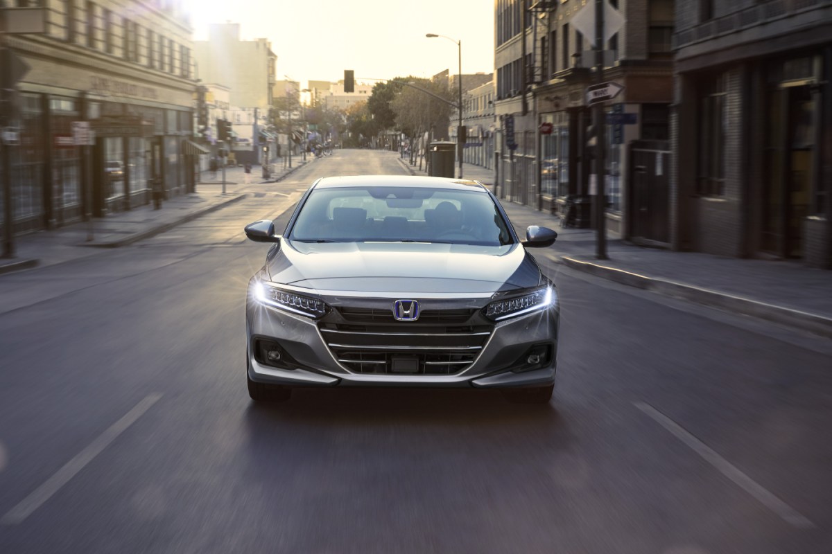 The 2021 Honda Accord 2.0T Is Practically the Perfect Entry-Level ...