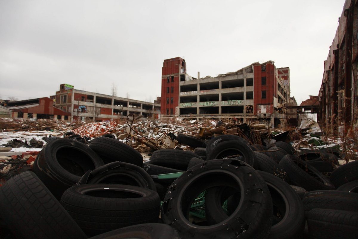 Giant Packard Plant Automotive Landmark Will Be Torn Down