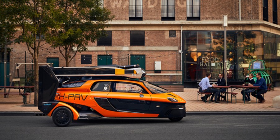 Flying Car Maker PAL-V One Step Closer To "Liberty" Production