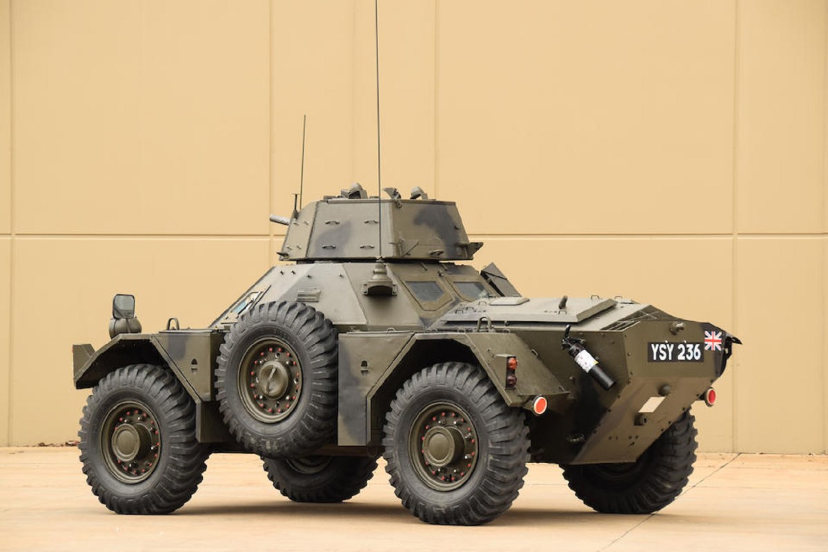 Jay Leno Ferrets Out an Armored Scout Car's Secrets
