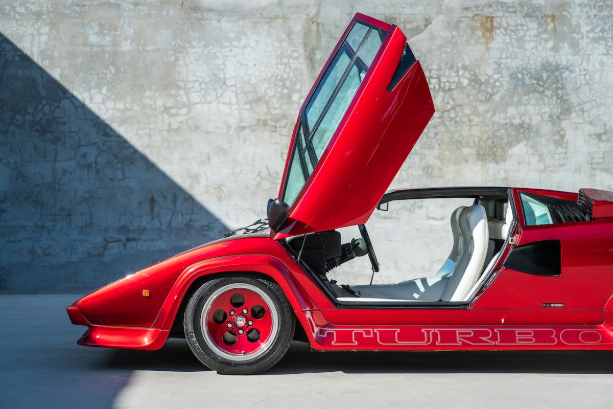 Missing Ultra-Rare Lamborghini Countach Turbo Pops up on Instagram