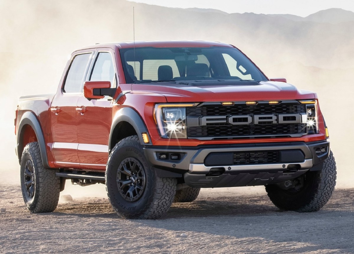 R You Ready? The 2021 Ford Raptor's Getting a V8...in 2022