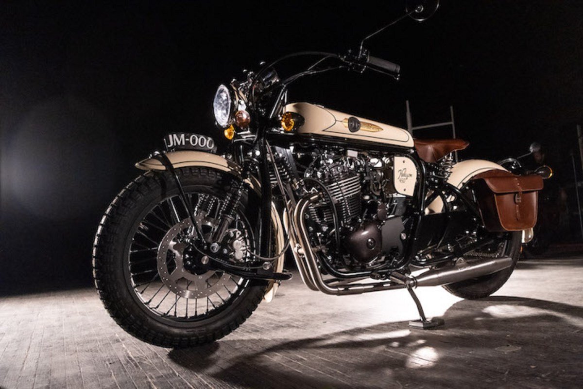 The Halcyon 450 Is the First Fuel-Injected Janus Motorcycle