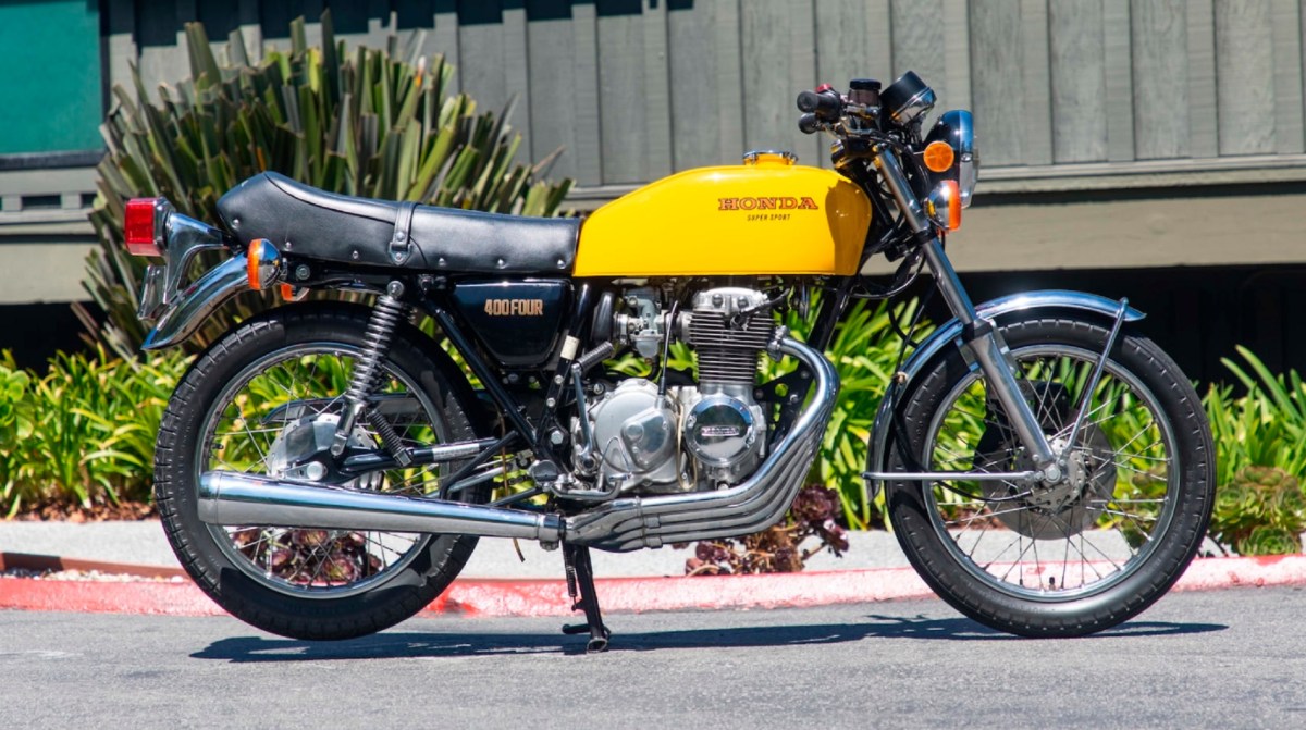 The Honda CB400F Is a Classic 1970s Japanese Sportbike