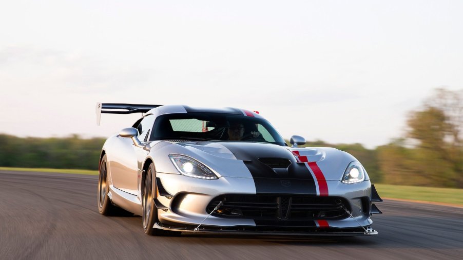 Dodge Managed to Sell 2 Brand-New Vipers in Q1 2021