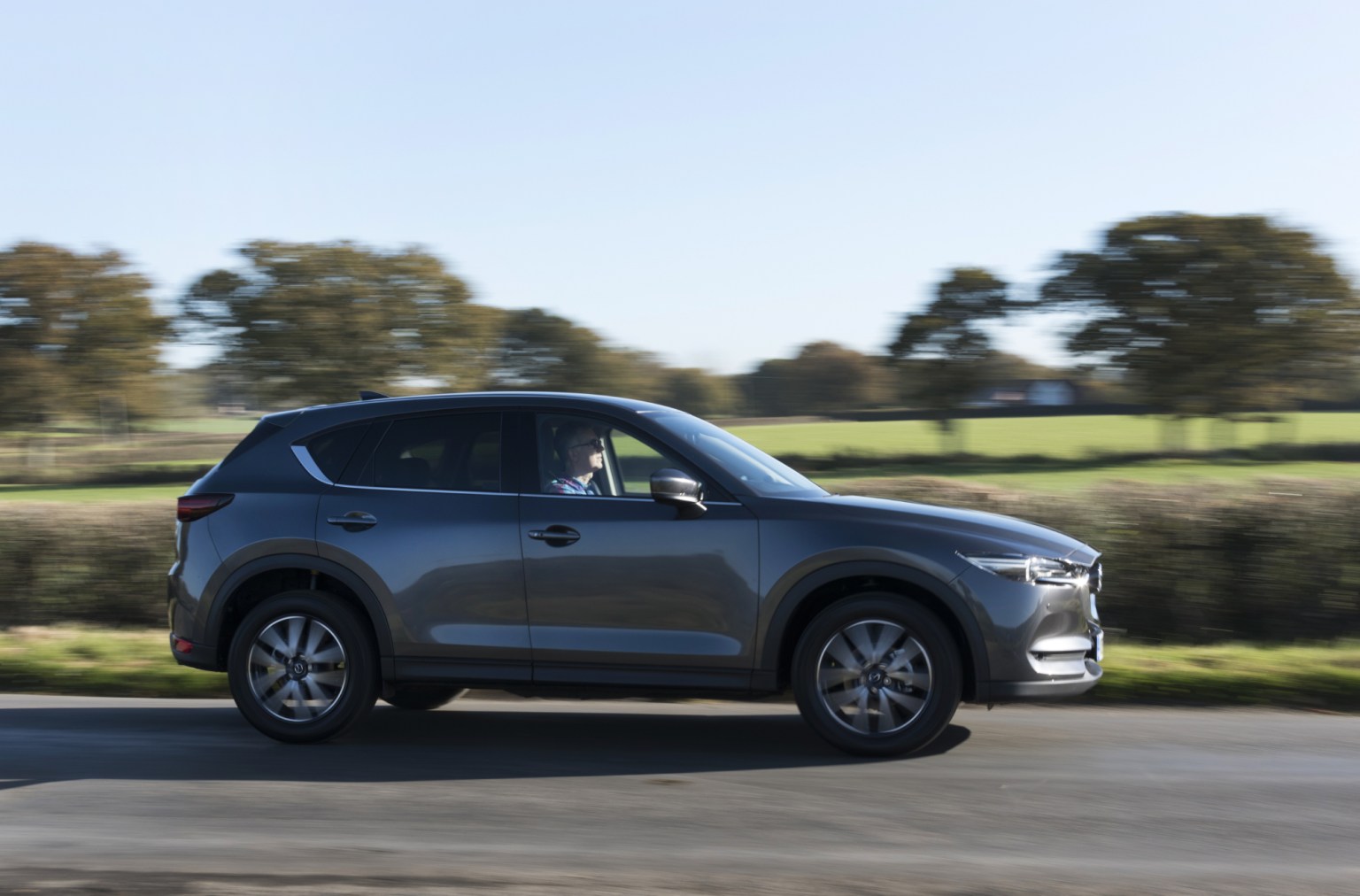 Tesla Model Y vs. Mazda CX-5: a More Reliable SUV?