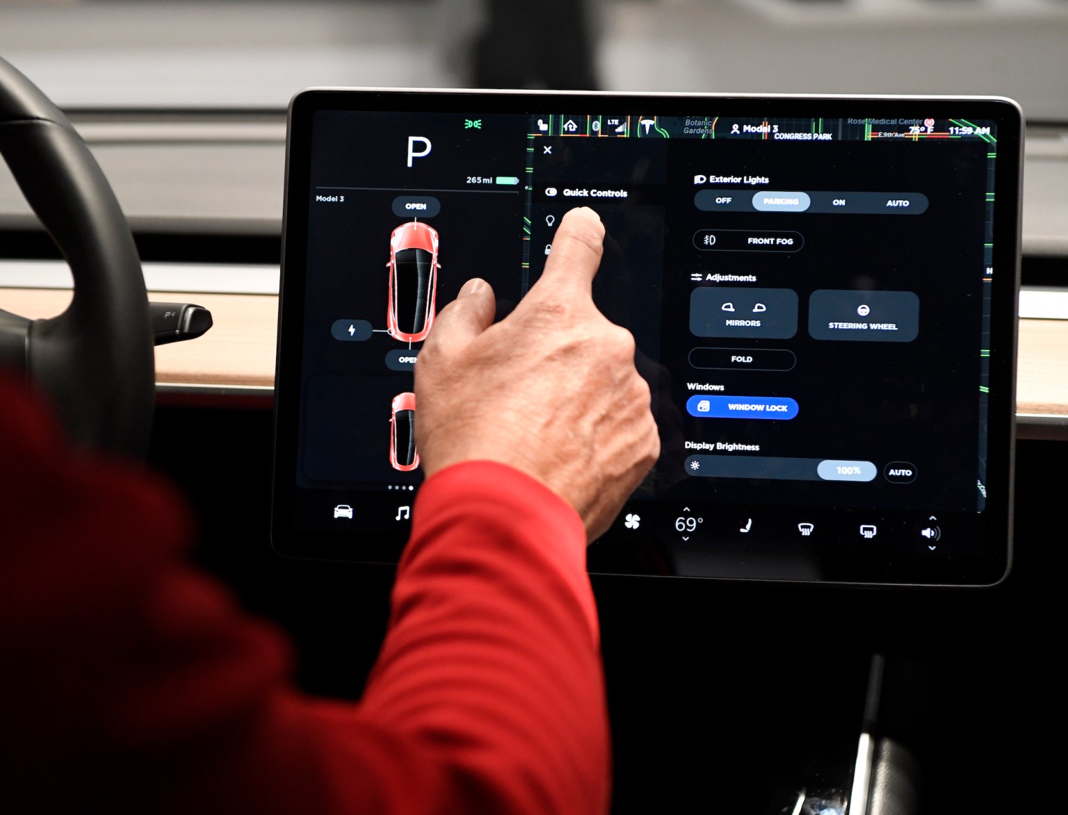 Tesla's New Touchscreen Shifter Is a Recipe for Disaster