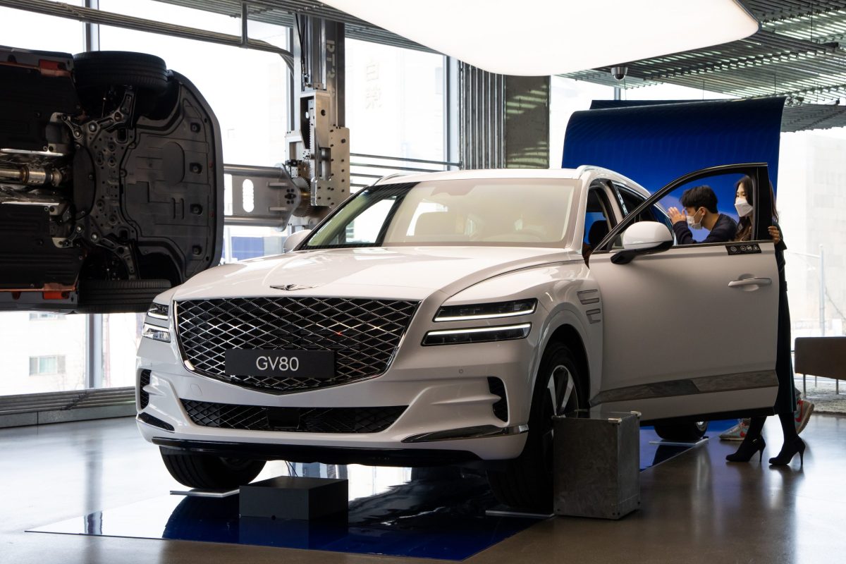 2021 Lexus RX vs. 2021 Genesis GV80: Should You Take a Chance on the Up ...