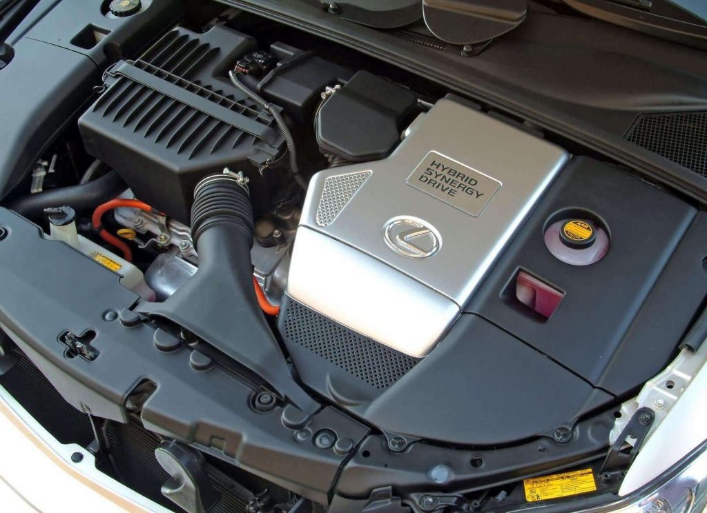 The 2008 Lexus RX 400h Is a Fuel-Efficient and Capable Crossover Bargain