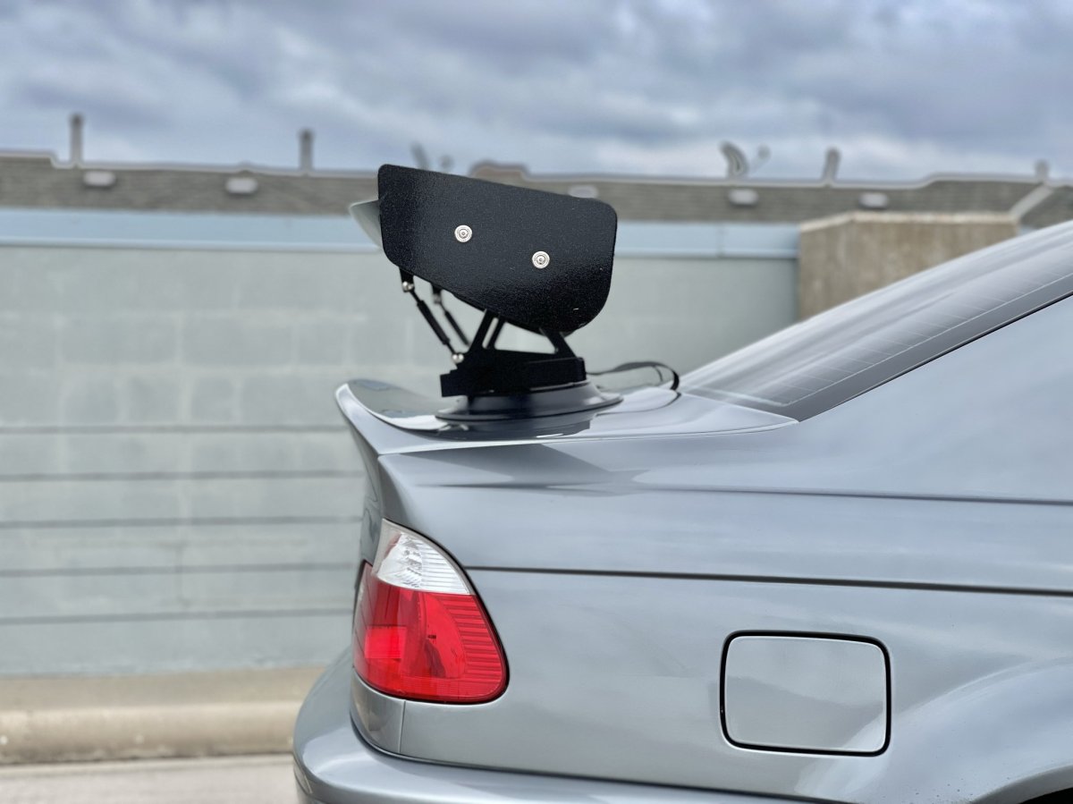 This Vacuum Mount System Can Attach a Huge Wing to Your Car Without ...
