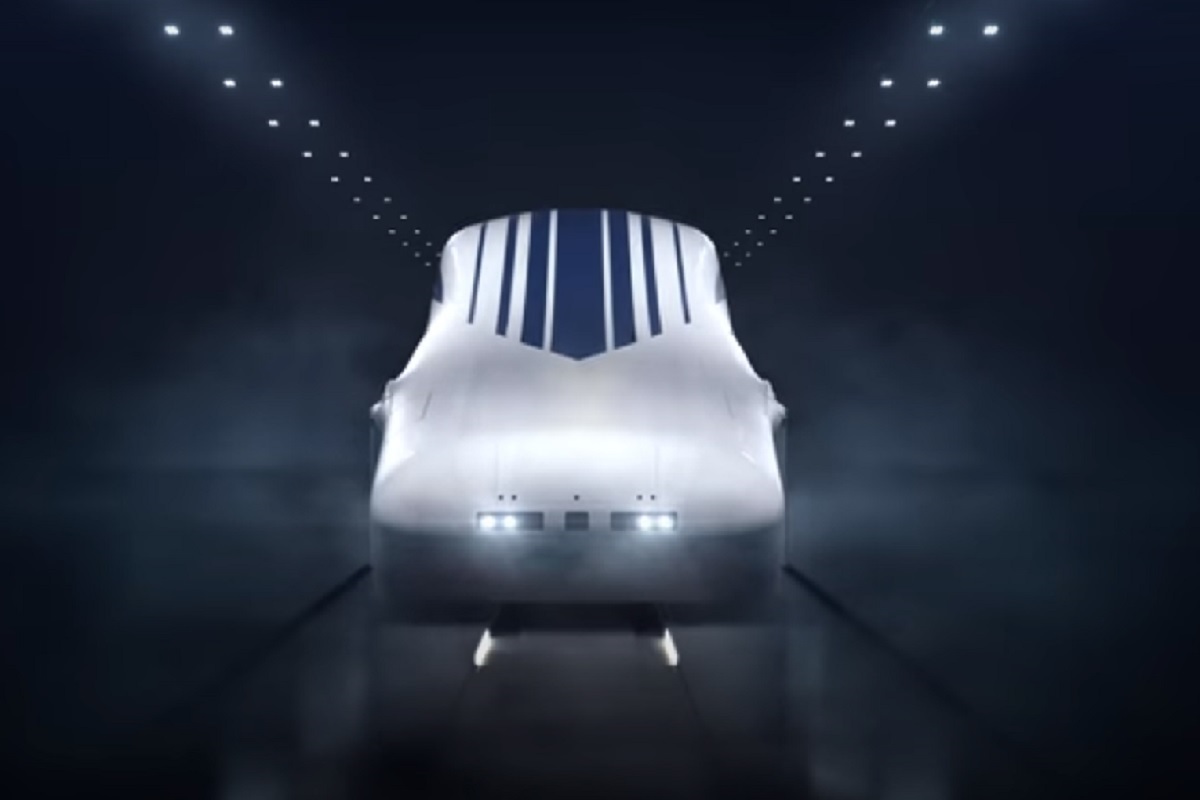 Japan’s New Levitating Train Can Travel a Record Breaking 375 MPH
