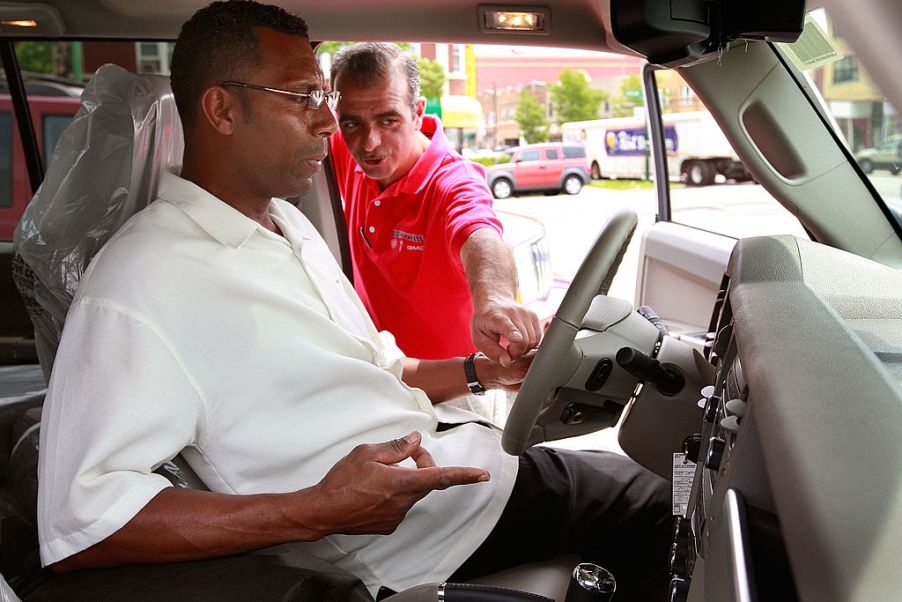 Chicago Residents Can't Get Service at Dealerships