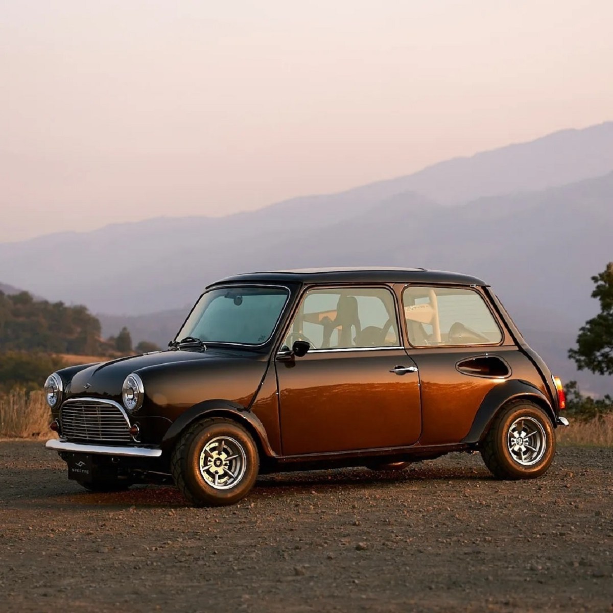 Spectre's Type 10 Is a Mid-Engine Mini Cooper Restomod for Haunting Corners