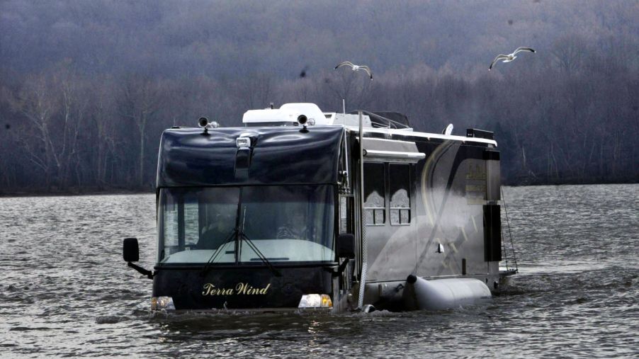 The Terra Wind Amphibious RV Can Drive 80 mph on Land and 7 Knots in Water
