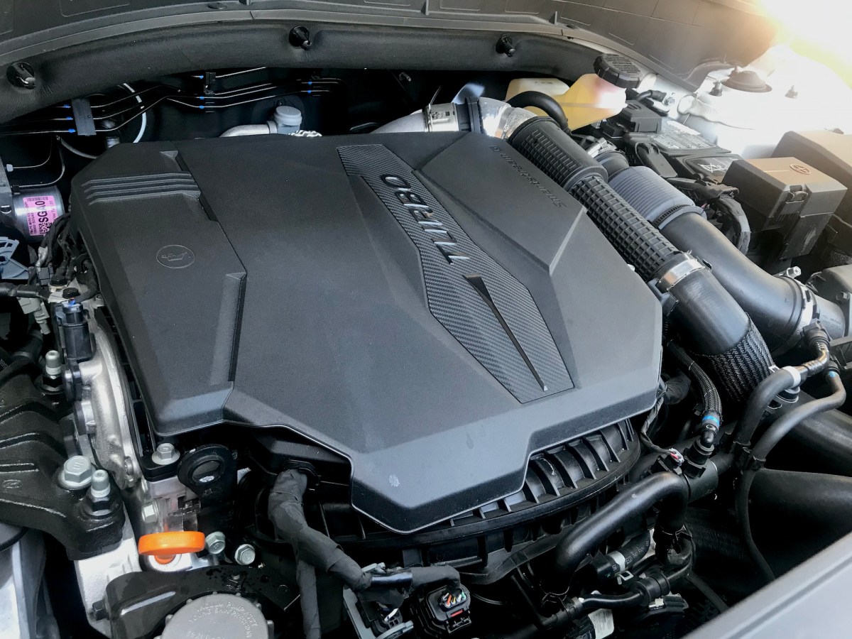 2021 Hyundai Santa Fe Review, Pricing, and Specs