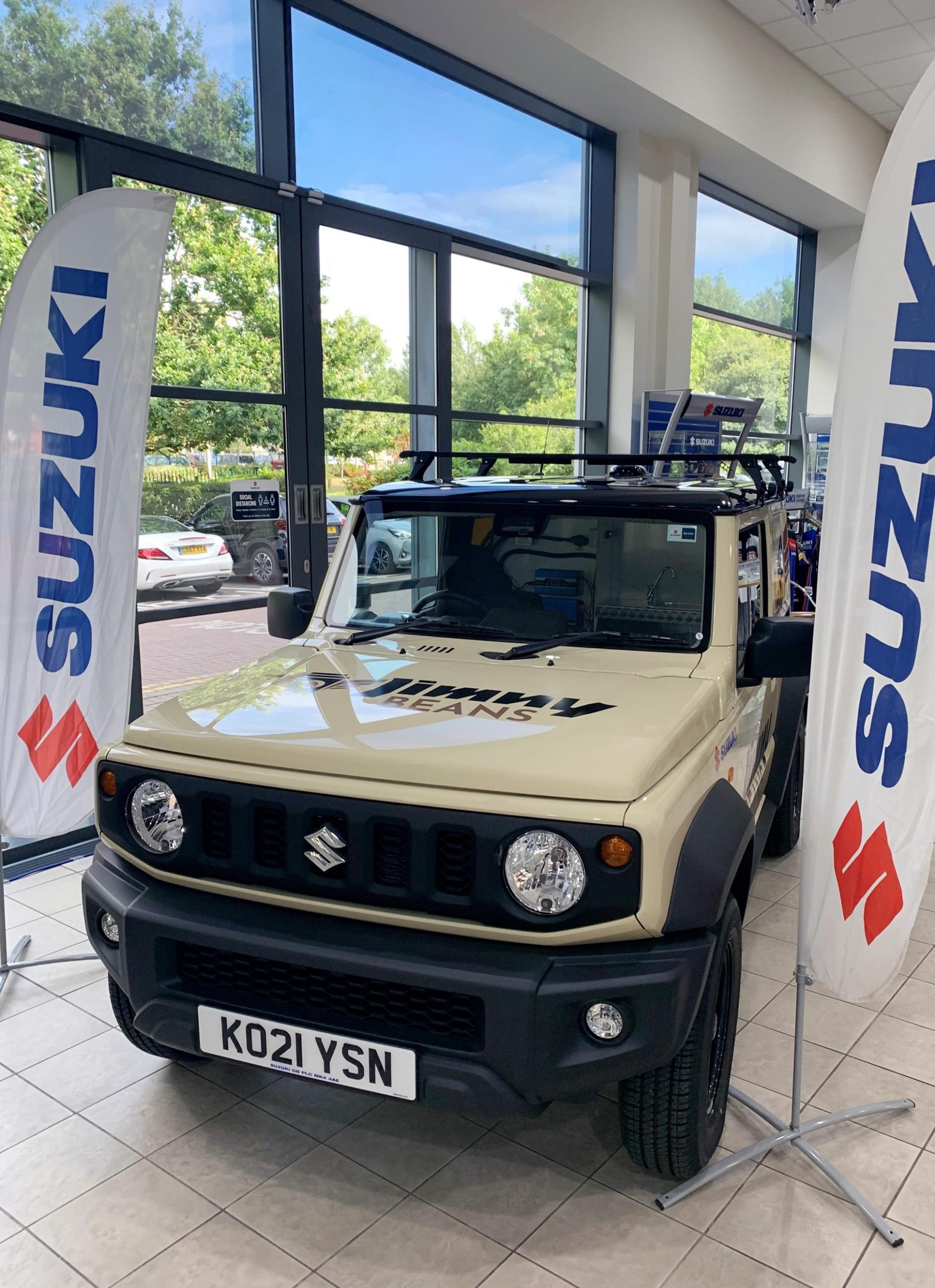 US Needs This Suzuki "Jimny Beans" Cappuccino Coffee Bar