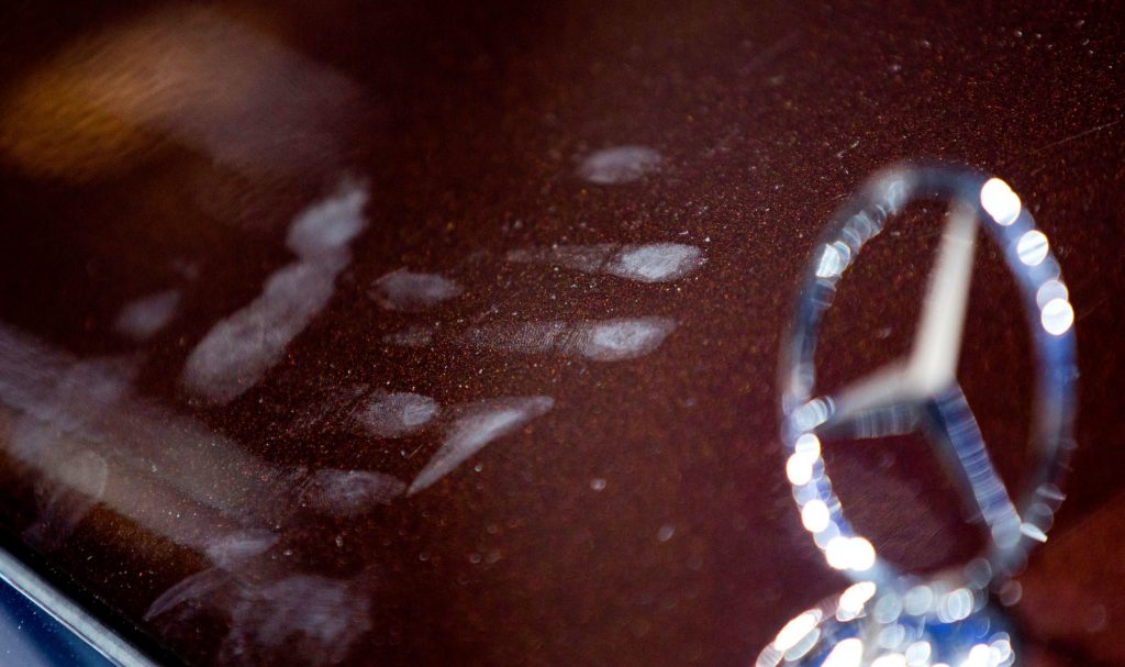 Drivers Have Found Ghostly Handprints After Leaving Their Cars by a ...