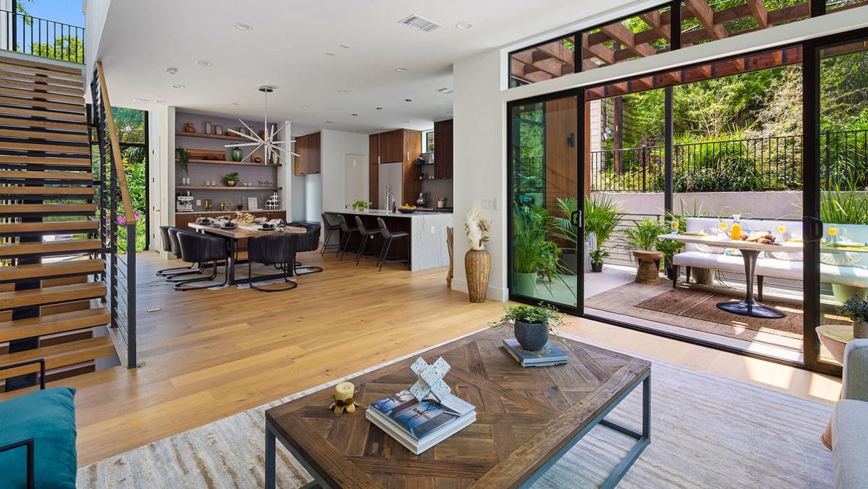 You Could Be the Lucky Winner of a Range Rover Velar and a House in ...