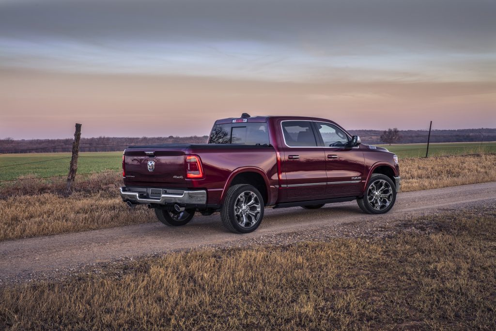 2022 GMC Sierra 1500 AT4X vs. 2022 Ram 1500 Backcountry Edition: Which ...