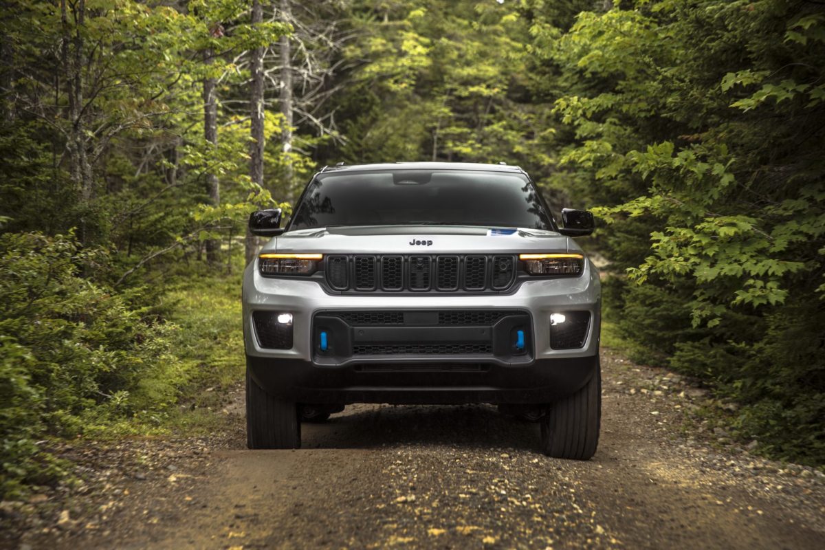 2022 Jeep Grand Cherokee 4xe: High Fuel Economy and Electric Range