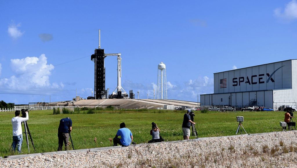The SpaceX Inspiration4 Launch was a Success, Now You Can Follow the Dragon