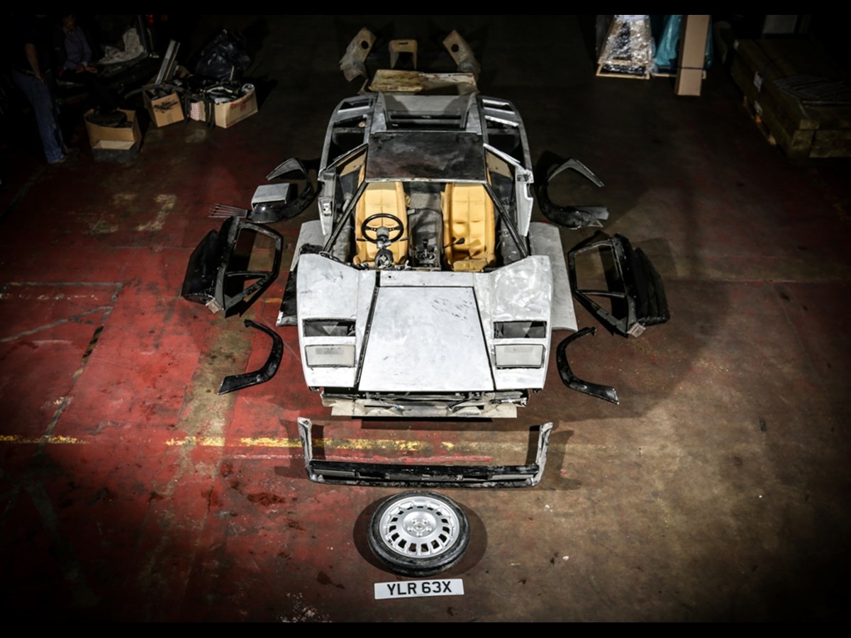 Could This Lamborghini Countach Left Disassembled for 13 Years Be Worth ...