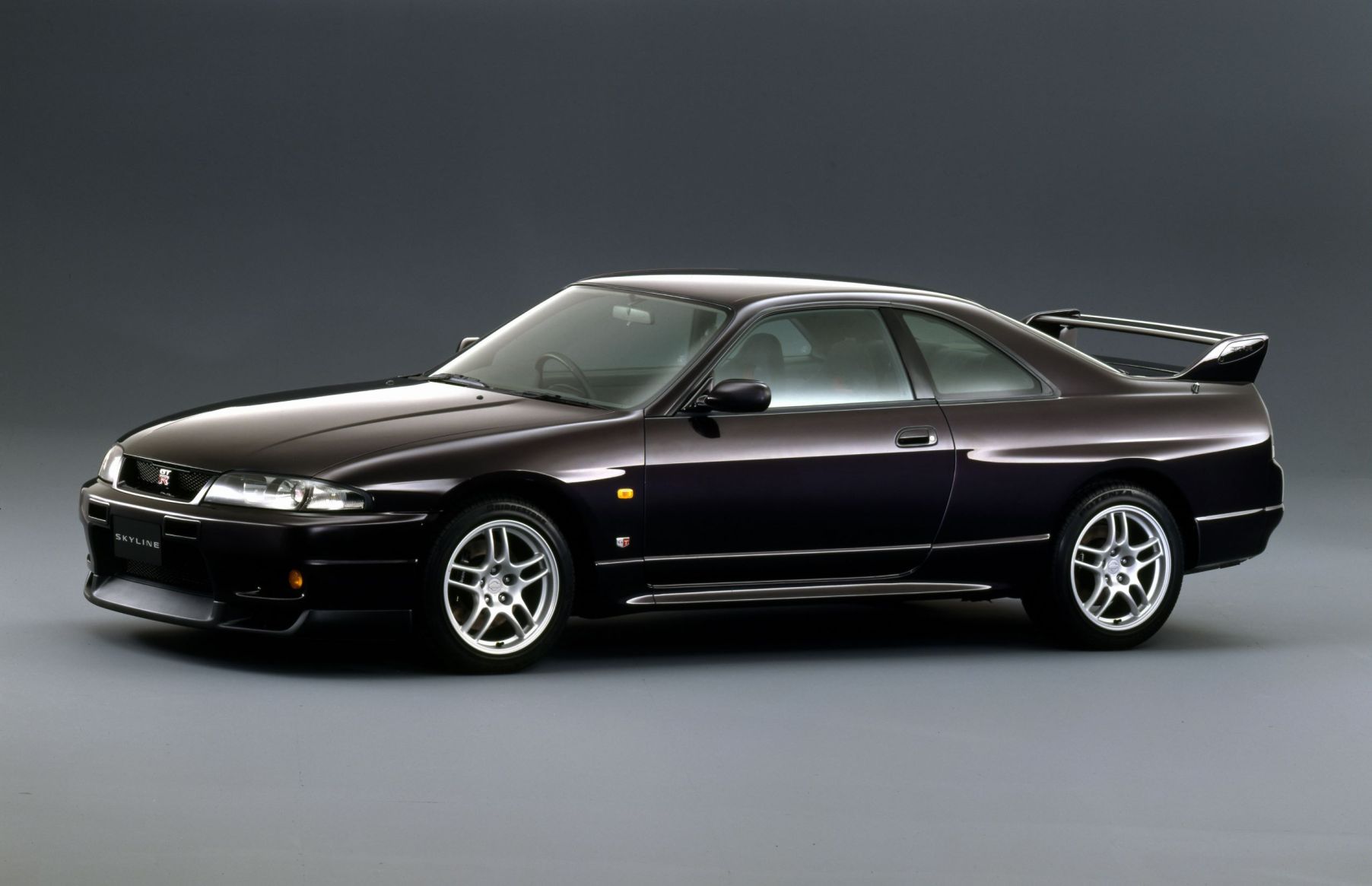 Nissan R33 Skyline GT-R Nismo 400R: From Sports to Supercar