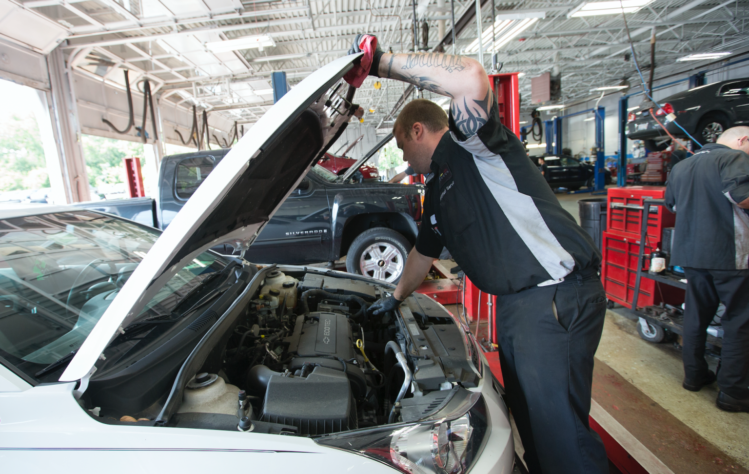 Electric Vehicle Service Will Cost Less Than Gas-Powered: Here's Why