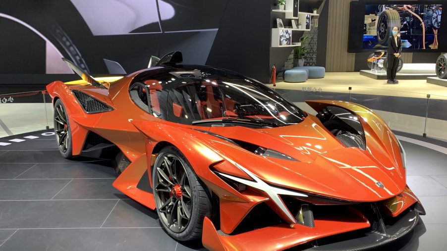 Apollo EVO. . . Most Insane Car Debut of 2021