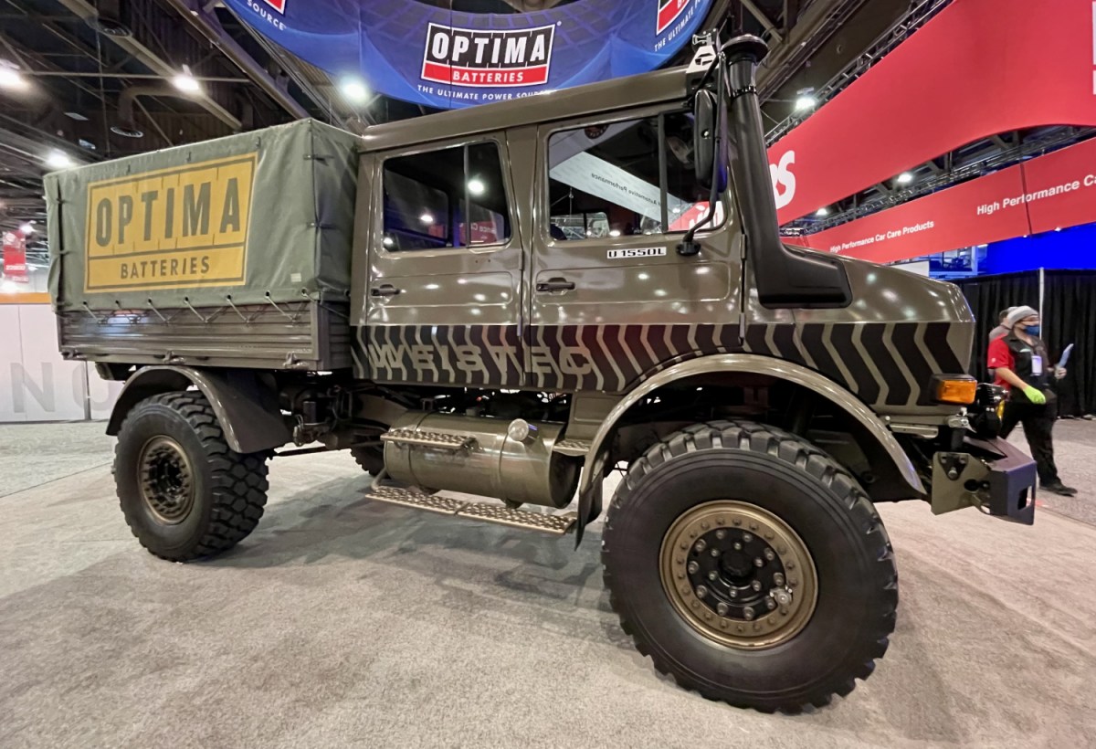 SEMA 2021: This Mercedes-Benz Unimog Lived on a Farm With Arnold ...