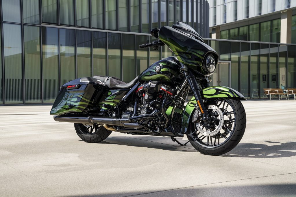 2022 Harley-Davidson CVO Baggers: Big Twins and Big Flames